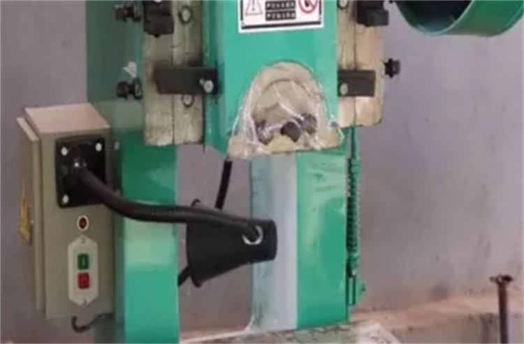 10T 16T 160t 63t iron plate punching power press machine - RAYMAX